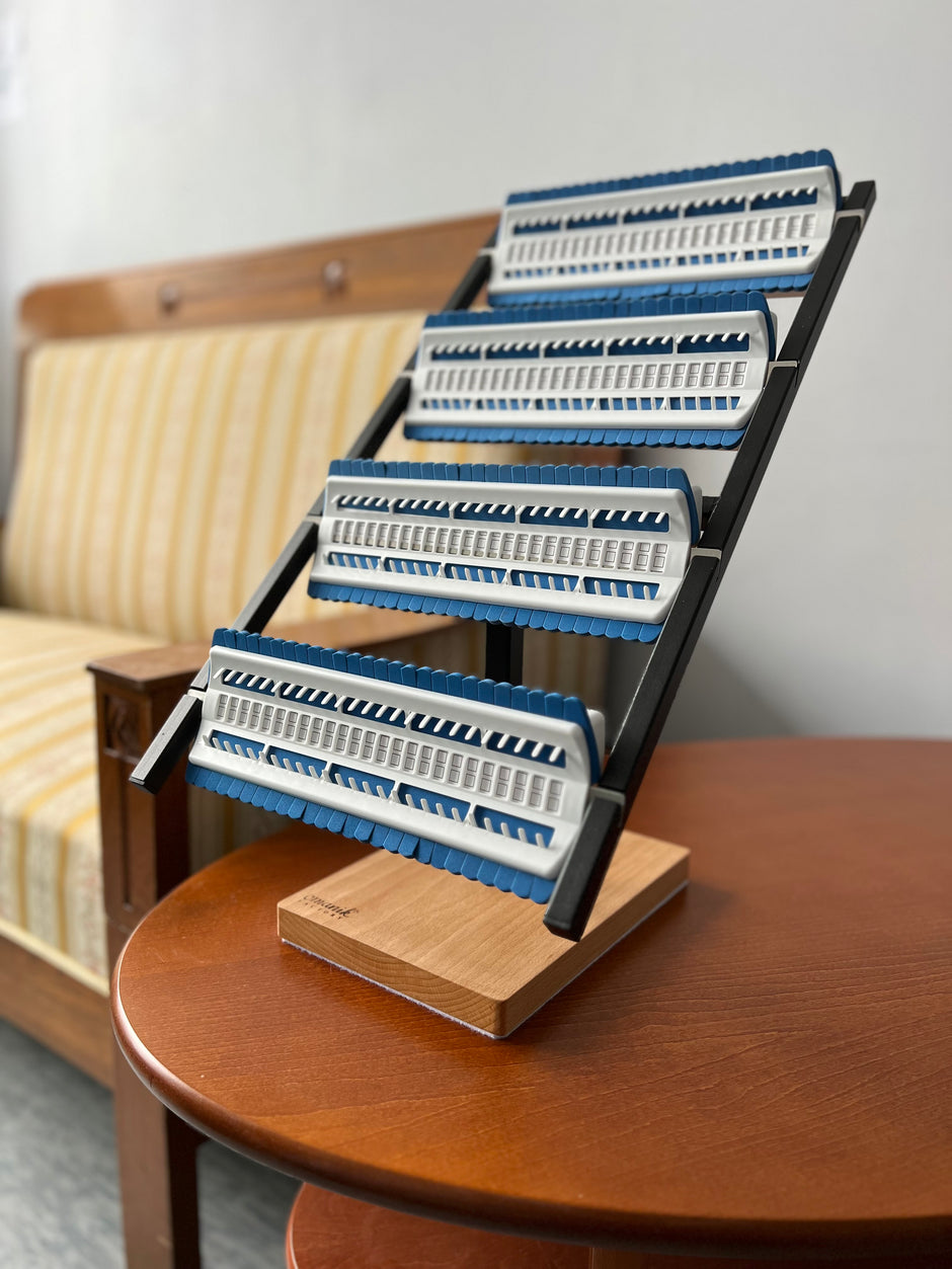 Omanik Frames & Stands – Lindy Stitches