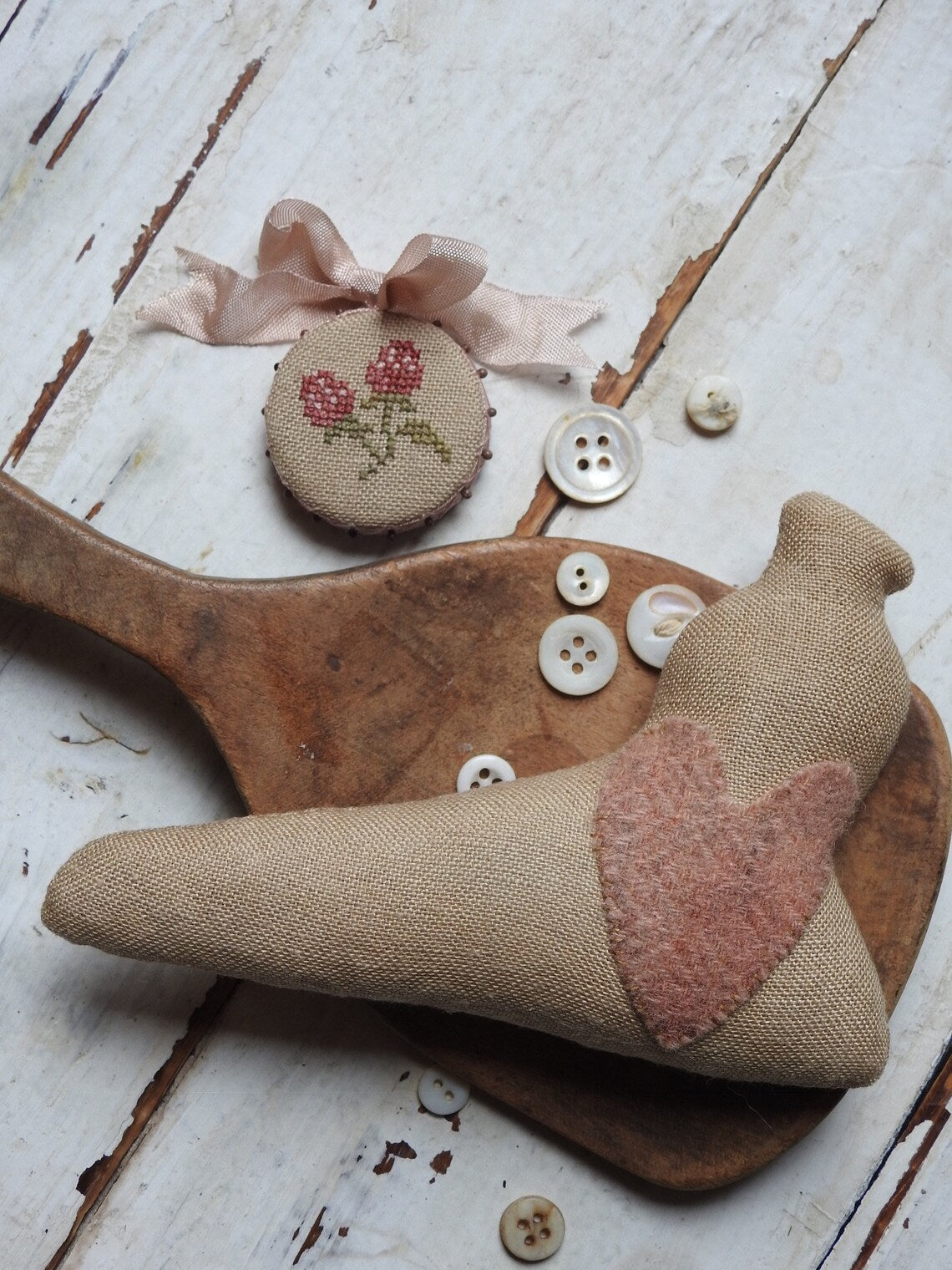 Peroy Animal Crackers Stacy Nash Cross Stitch Pattern – Lindy Stitches
