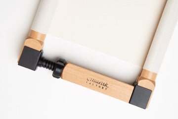 Omanik Frames & Stands – Lindy Stitches