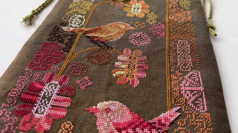 JED XStitch PINK WREN Cross Stitch Pattern – Lindy Stitches
